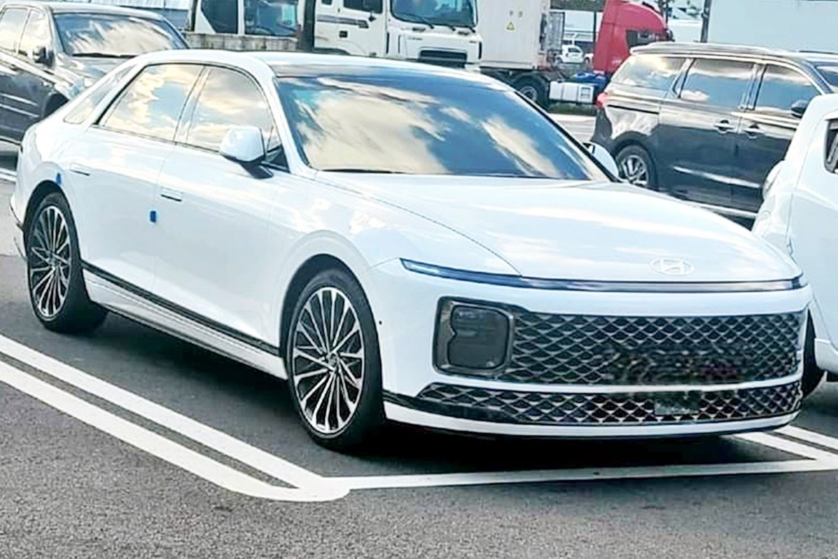 "무광 컬러가 있다고?" 선택지가 무려 10가지, 신형 그랜저 외장 색상 공개됐다 - 트래피카