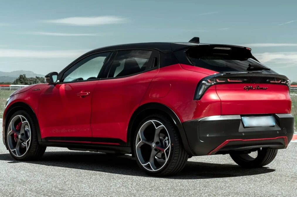 3,000만 원대, 연비 20km/L.. 가성비 대박 신형 SUV, 공개부터 '술렁'